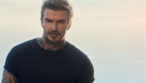 David Beckham Sfida Sua Moglie Victoria E Diventa Stilista