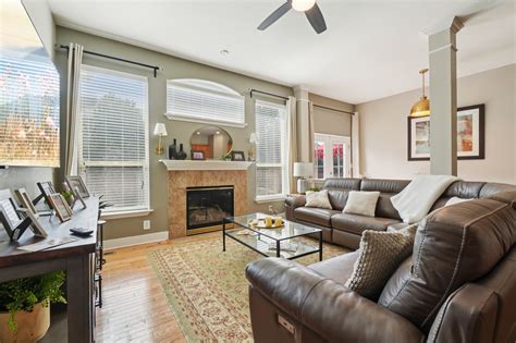 Aurora Ranch Home Sells Fast 762 Helena St Homes And Condos Colorado