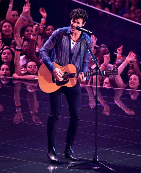Shawn Mendes Reveals He Is Having A ‘hard Time With Social Media Herald Series