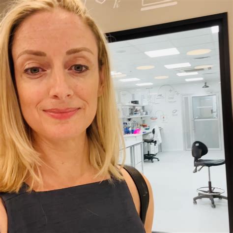 קרן נהיר יועצת אסטרטגית לצמיחה עסקית