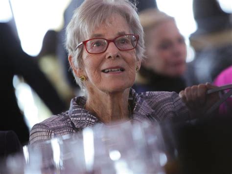 Jean Van Soelen On Linkedin A Widow Unexpectedly Received 1 Billion Of Berkshire Hathaway