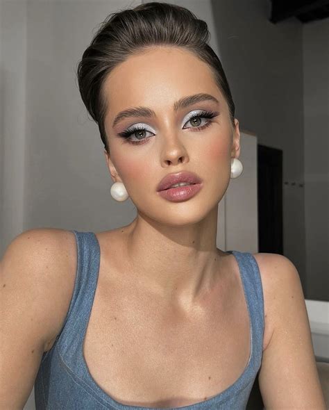 Pin By Kirsty Tideswell On Beauty Makeup Routine Eye Makeup Makeup