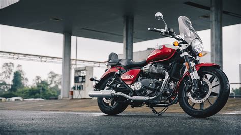 5 Things We Love About The Royal Enfield Super Meteor And 5 Things We Dont