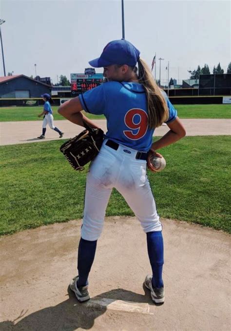 Lizzy Greene Personal Pics 10 04 2018 • Celebmafia