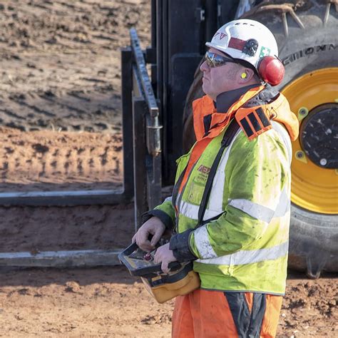 Jx25 8 Bsp Tex World Leaders In Hydraulic Piling Hammers Ground