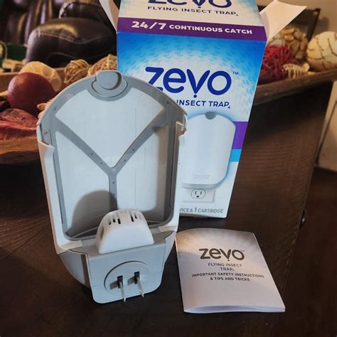 Zevo M4 Insect Trap For Indooroutdoor Use Eliminates Flies