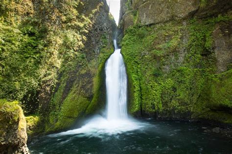 Hiking Wahclella Falls Trail A Short Waterfall Hike In The Gorge