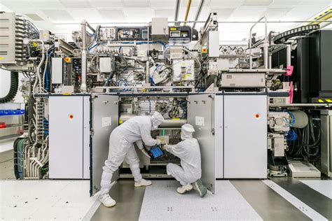 Asml Delivers Its Second High Na Euv Lithography Machine Achieving