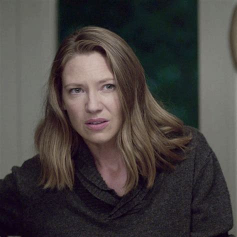Anna Torv As Harriet Dunkley — Secret City 2 01 I Want To Believe