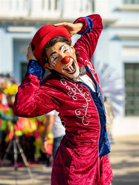 300 Clown Pictures
