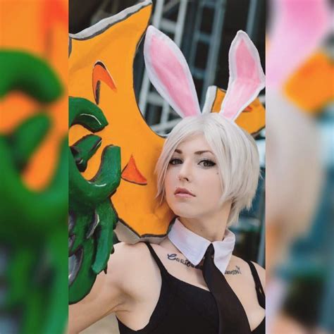 Battle Bunny Riven Cosplay Boxbox