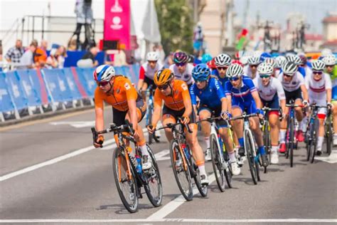 How Do Women Pee On A Bike During A Race The Ugly Truth