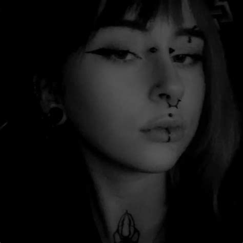 Bea🔪🖤 Groundgremlin • Threads Say More