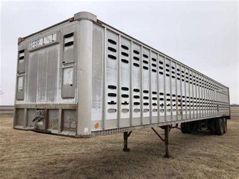 1974 Hobbsfruehauf Sa110050 Ta Aluminum Floor Livestock Trailer