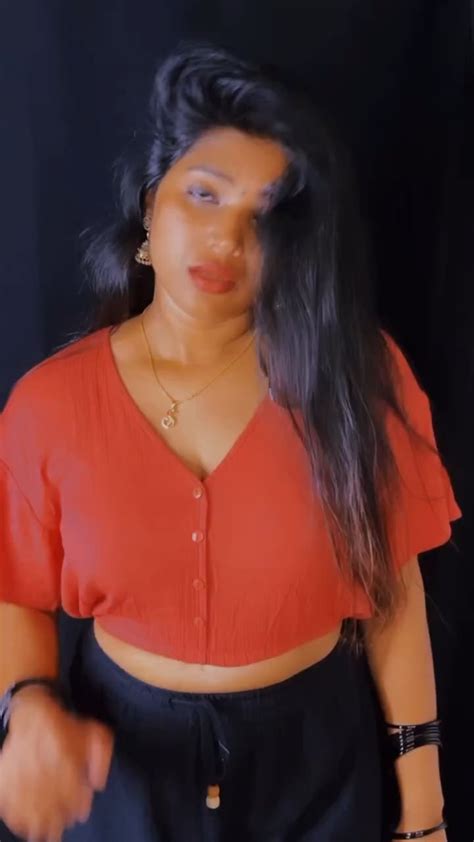 Shruthi Thampi R Southindianangels