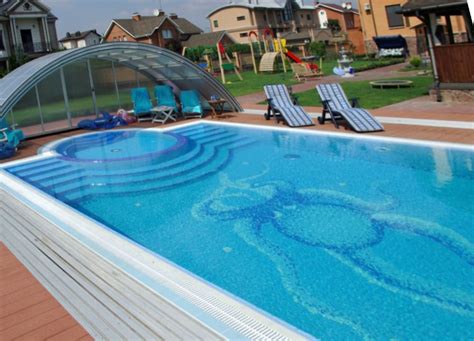 Maker Послуги з будівництва басейнів