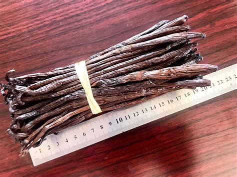 Uncle Madagascar 馬島大叔 Added A Uncle Madagascar 馬島大叔