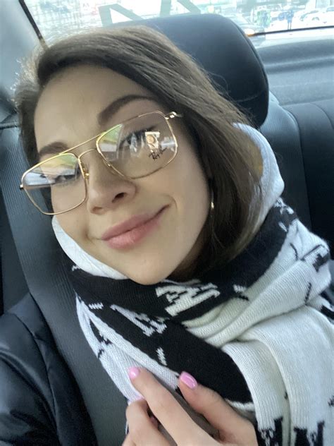 F19 Taxi Selfie Wishing Everyone A Wonderful Day R Selfie