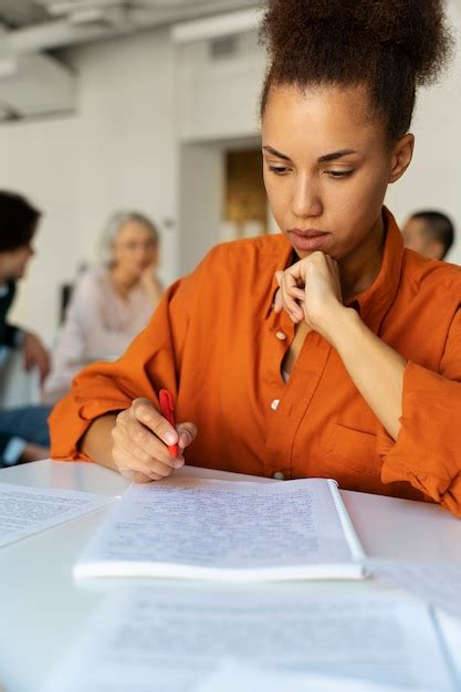 Free Photo Medium Shot Woman Correcting Grammar Mistakes