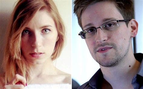 Edward Snowdens Girlfriend Is With Him In Moscow — новости на сайте Ак