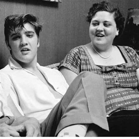 Pin Van Yolanda Uitendaal Nielen Op Elvis Presley