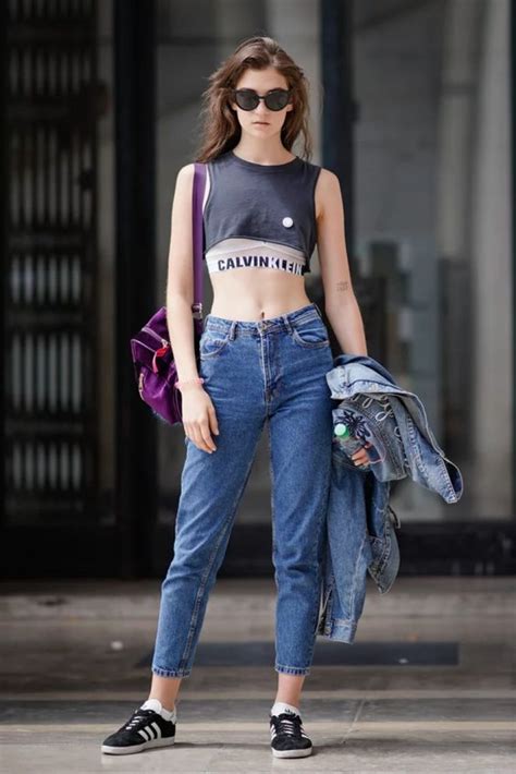 Outfits With High Waisted Jeans And Crop Tops