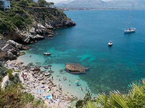 Prenota Le Spiagge A Aspra Beacharound