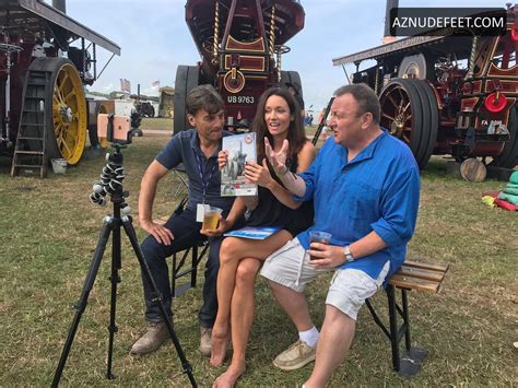 Anna Edwards Feet Aznudefeet