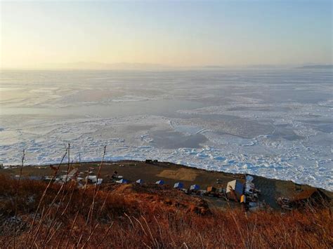 Premium Photo Aerial View Of Ice Covered Amur Bay Of The Sea Of Japan