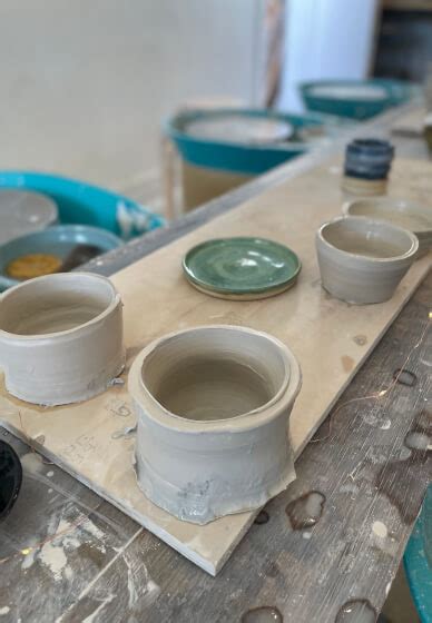 Beginners Wheel Throwing Workshop Melbourne Ts Classbento