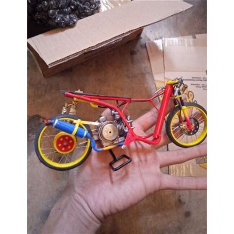 Jual Miniatur Motor Dragbike Honda Pcx 150 Old Full Set Shopee Indonesia