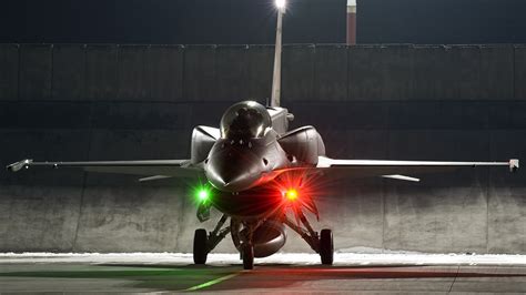 144 General Dynamics F 16 Fighting Falcon Hd Wallpapers