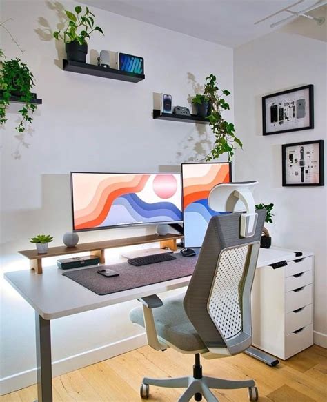 Minimalist Home Office Desk With Dual Monitors Dual Monitor Setup