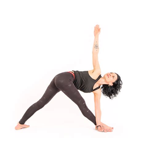 Хатха Йога | YogaLab