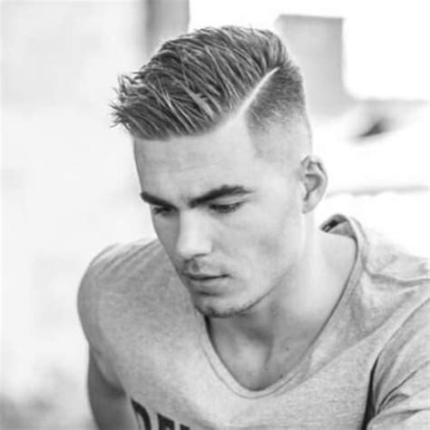 Mens Short Haircuts With Hard Part At Wade Arnold Blog