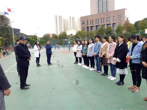 “数媒二班”实践活动 贵州师范学院设计学院