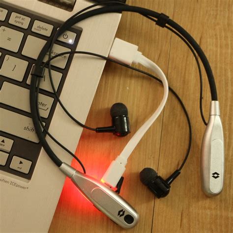 Noise Cancelling Wireless Bluetooth Wrap Around Headset Tanga