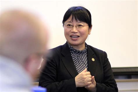 Photo Album Visit Of Fudan University Dean Lizhu Fan And Professor Na Chen Wabash College