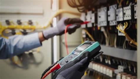 Schneider Sa Launches New Generation Compact Ns Circuit Breakers Energize