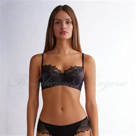 C Cup Nylon Floral Lace Underwire Bra Set