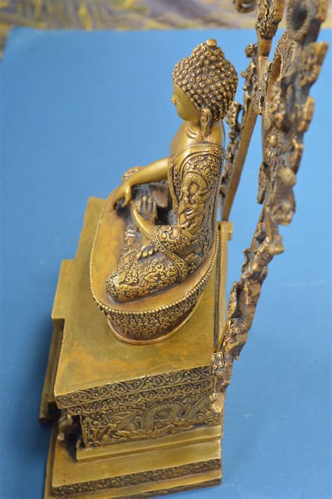 Large Gilt Bronze Chinesetibetan Statue Buddha On Shrinec1920