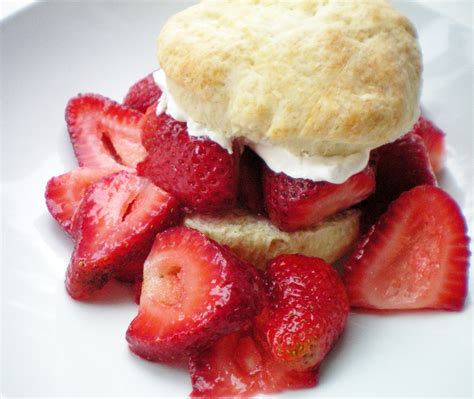 Strawberry Shortcakes Gratinée