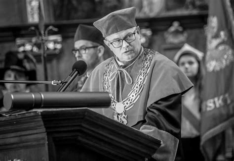 Zmarł Prof Tadeusz Dmochowski Dziekan Wydziału Nauk Społecznych Uniwersytetu Gdańskiego