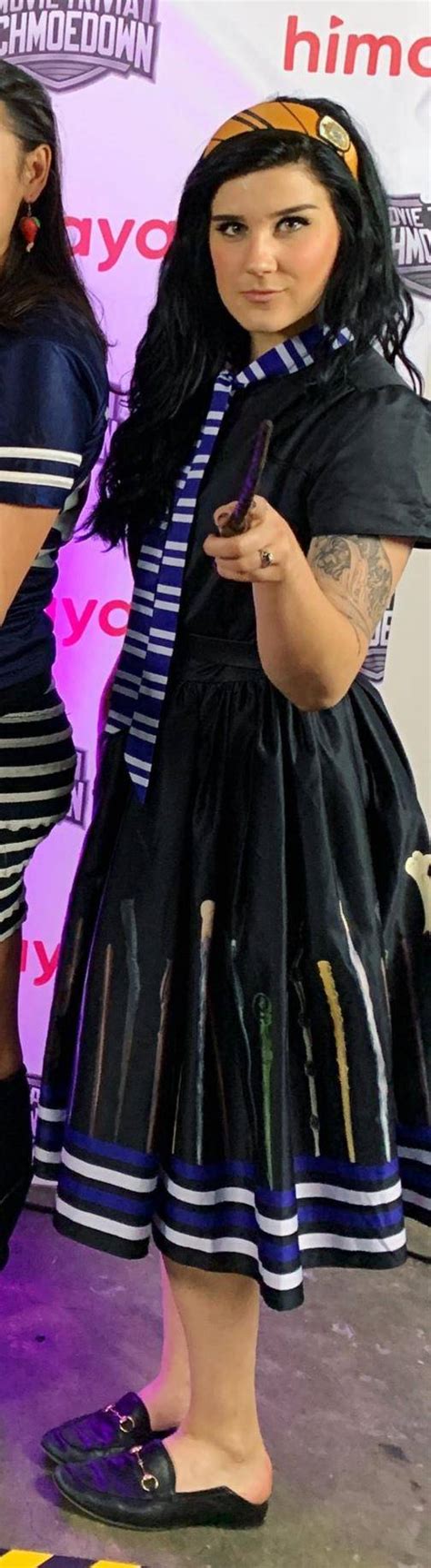 Arryn In Her Harry Potter Cosplay Scrolller