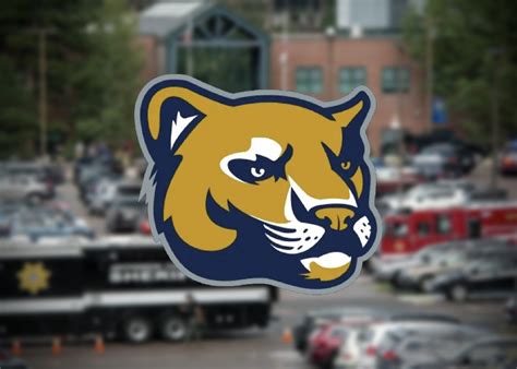 Sexton John Evergreen Hs Shooting The Gavel