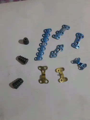 Tibia Interlocking Nail At Rs 100 Interlocking Nails In Delhi Id 24287694288