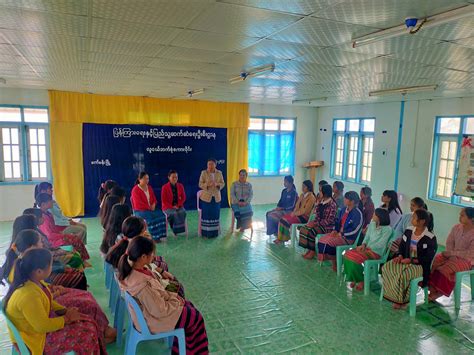 မက်မန်းမြို့ လူထုအခြေပြုဗဟိုဌာန Community Centre ခန်းမတွင် လူငယ်ဘက