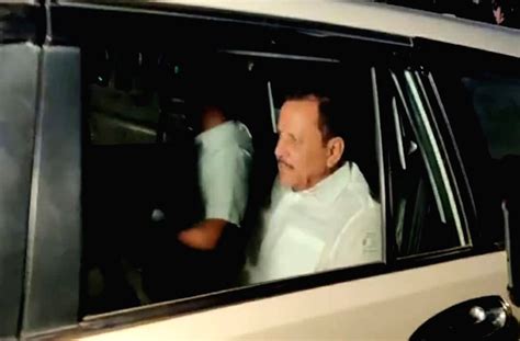 Free Photo Bribe For Tender Case Karnataka Bjp Mla Madal