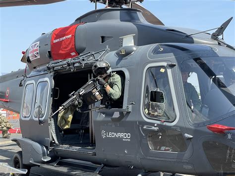 Leonardo Aw New Medium Helicopter Nmh Gunner Station Vertical