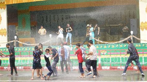 တနင်္သာရီတိုင်းဒေသကြီးဝန်ကြီးချုပ်ဦးမြတ်ကို ထားဝယ်မြို့၊ ဗဟိုမဏ္ဍပ်နှင့